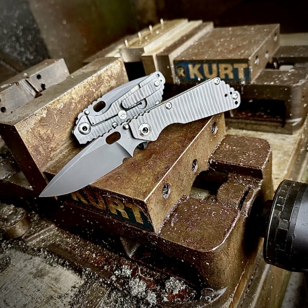 Performance SnG ( Blackout Blade ) – Mick Strider Custom Knives